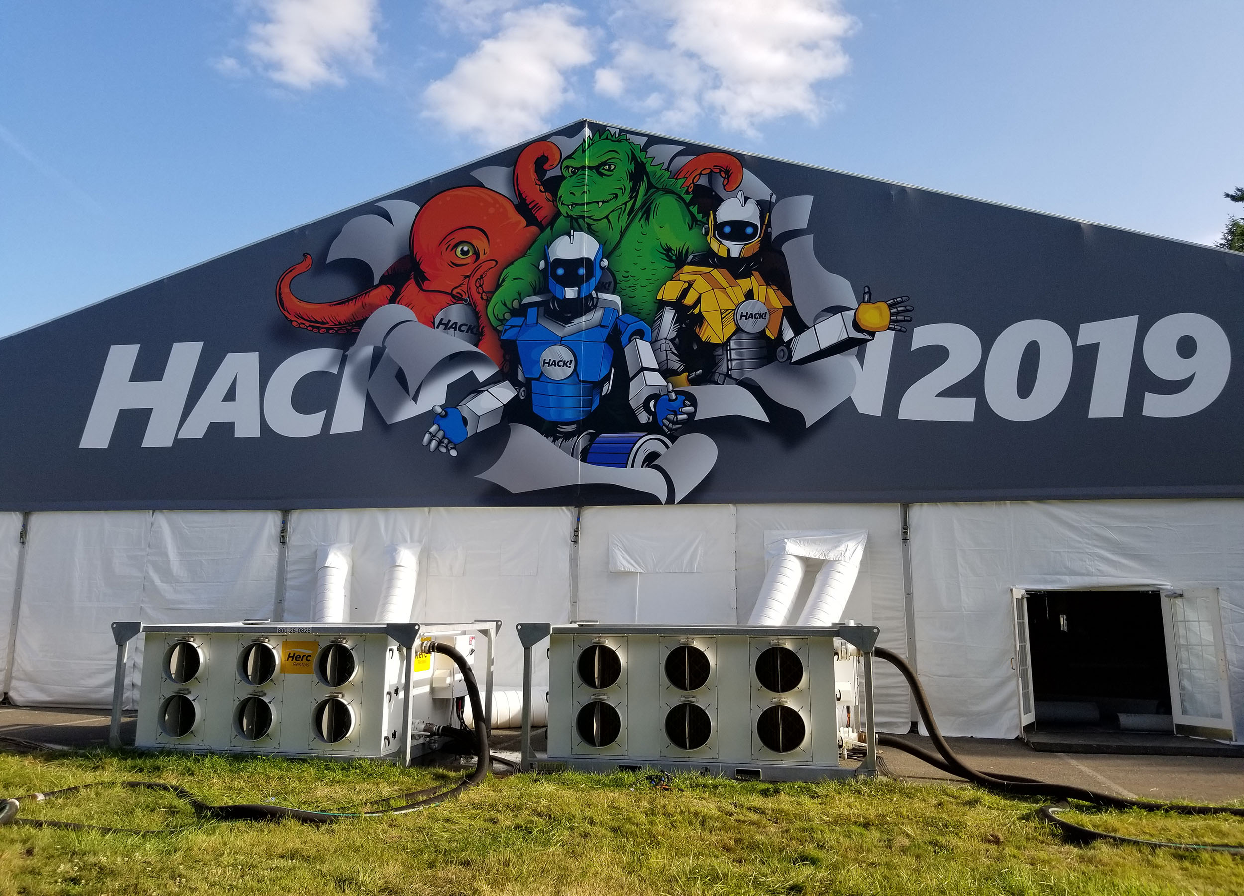 Cutting Edge Corporate Event | CORT Party Rental