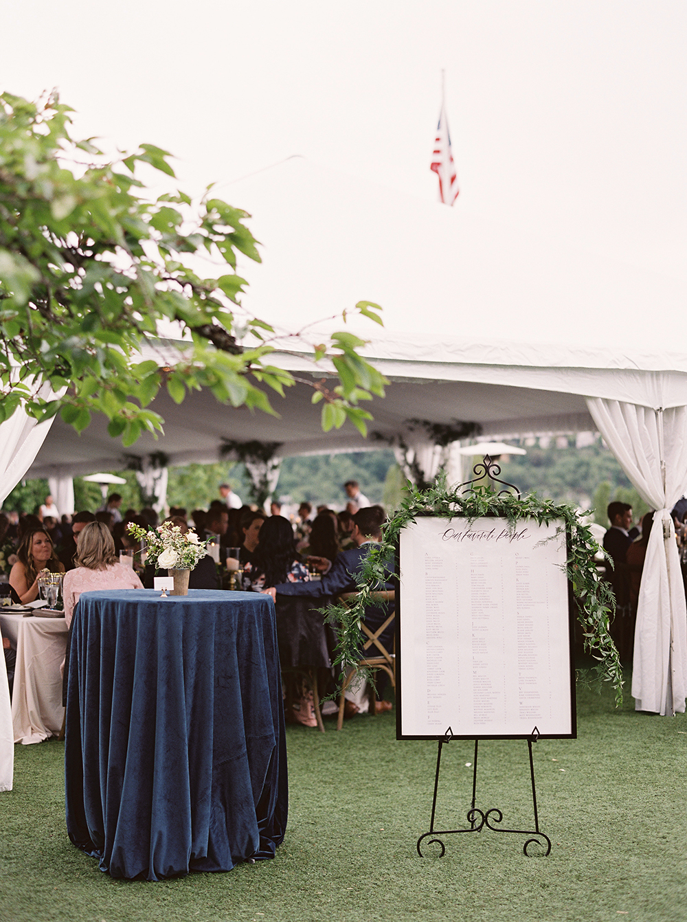 A Glamorous Celebration | CORT Party Rental